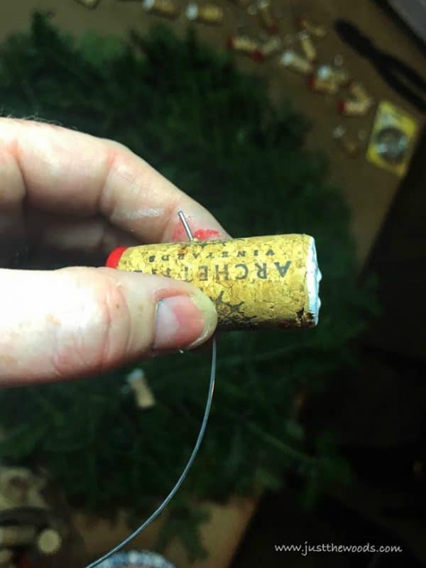 How to Make an Amazing Wine Cork Wreath