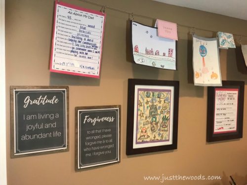 How to Make a DIY Picture Frame for Art Prints with Free Printables