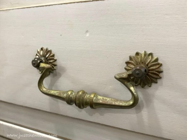 How to Distress Painted Furniture for a Beautiful Worn Look