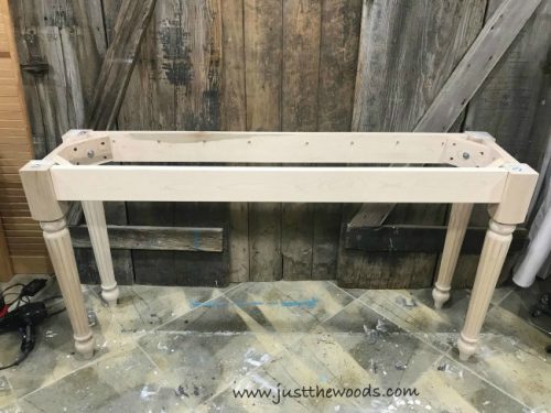 How to Build a DIY Wood Table and Paint it Gorgeous Green