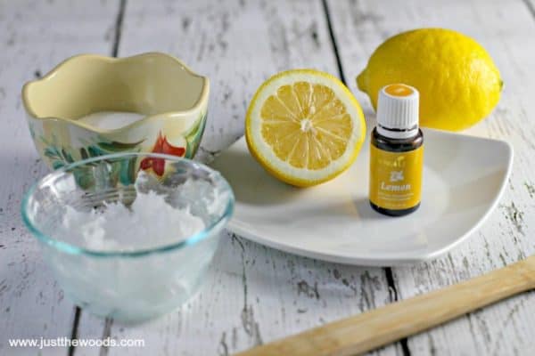 How to Make a Scrumptious Lemon Sugar Scrub for Natural Exfoliation