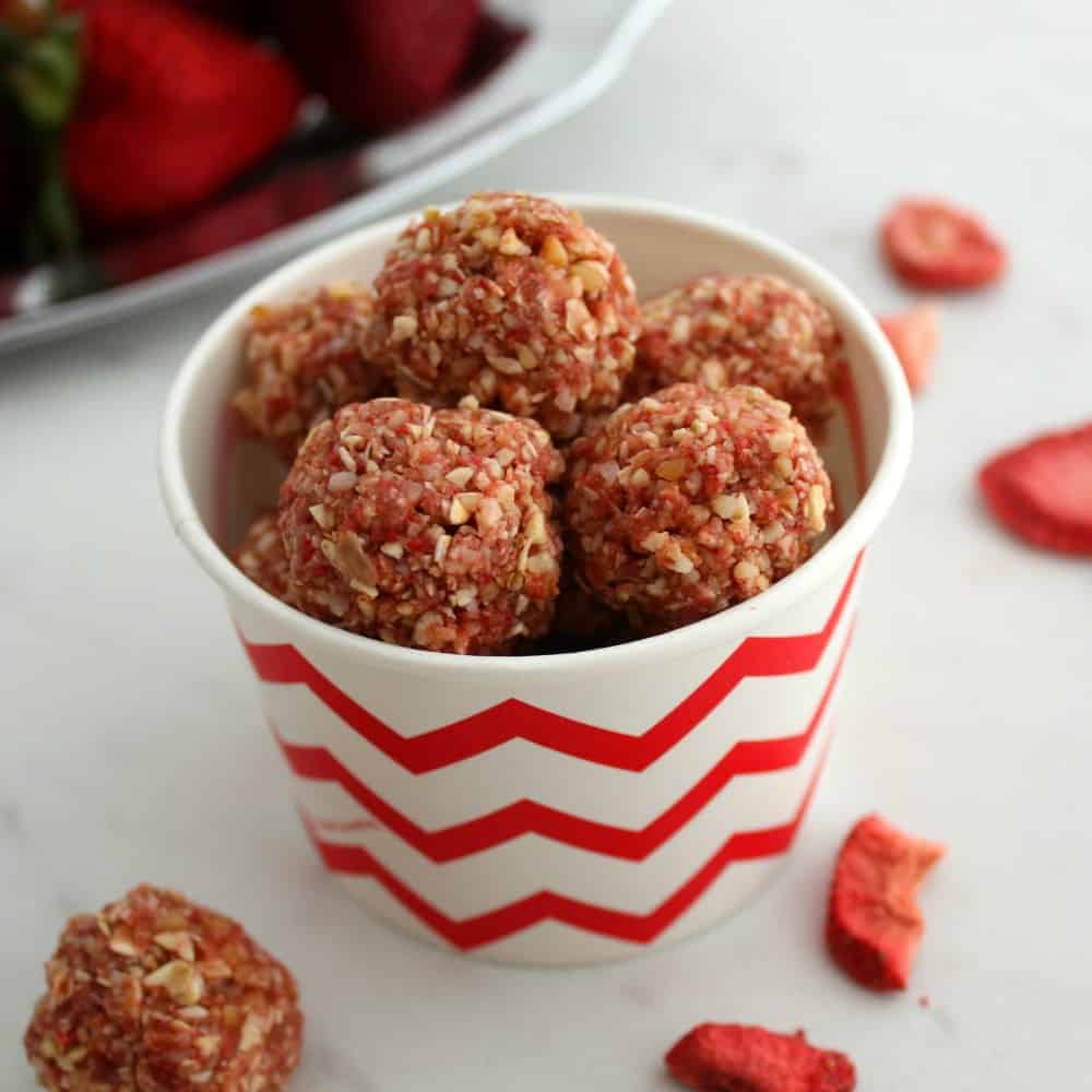 How to Make Healthy Strawberry Homemade Protein Balls