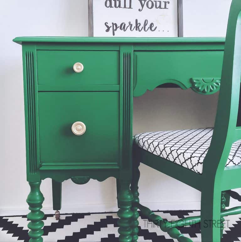 10+ of the Most Beautiful Green Furniture Makeovers