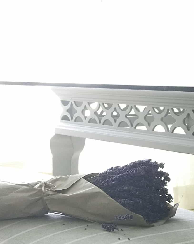 20+ Perfectly Painted Tables that You Can Do Yourself