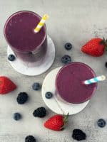 How to Make a Healthy Mixed Berry Protein Smoothie
