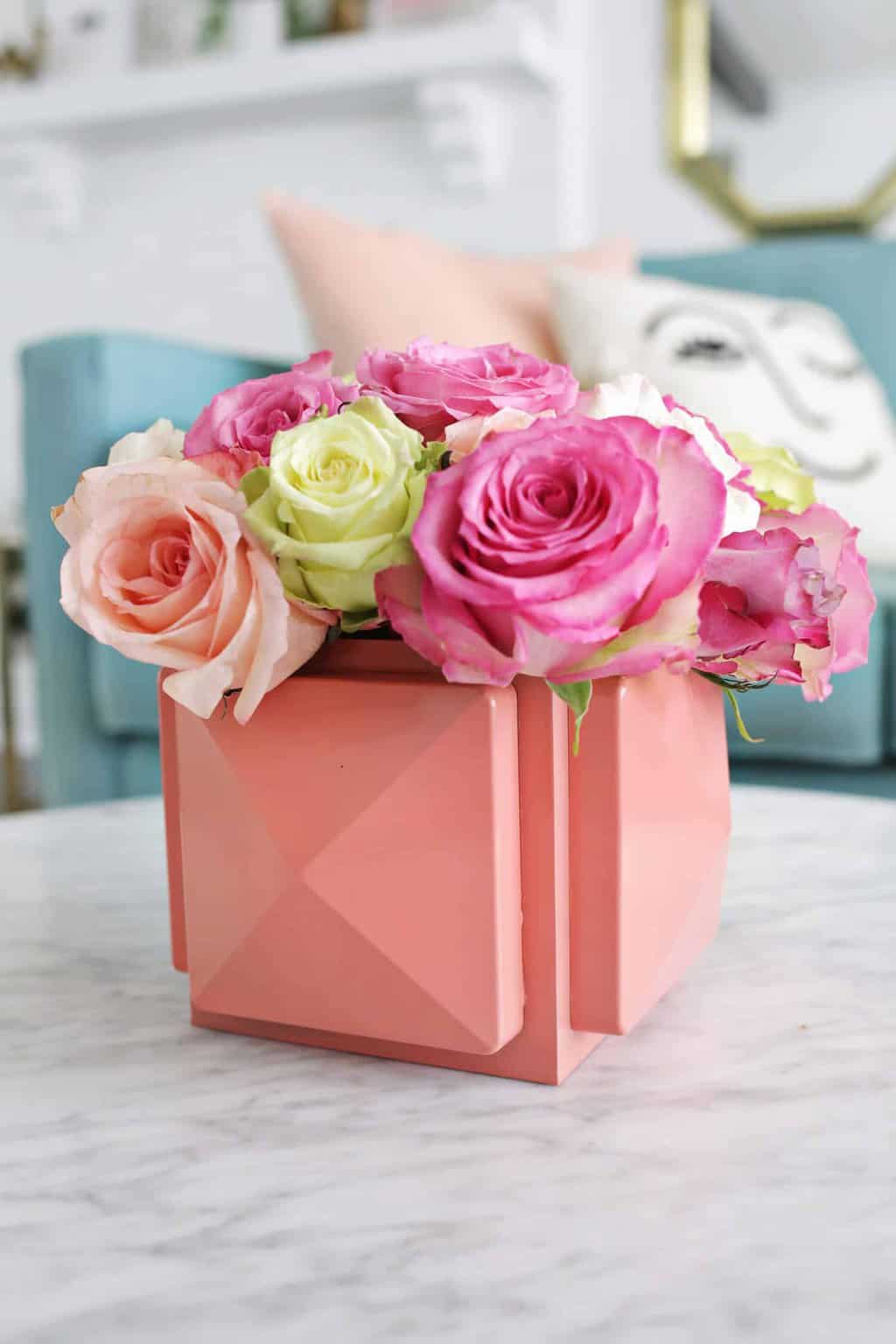 20 Creative DIY Vases for Decorating your Home on a Budget