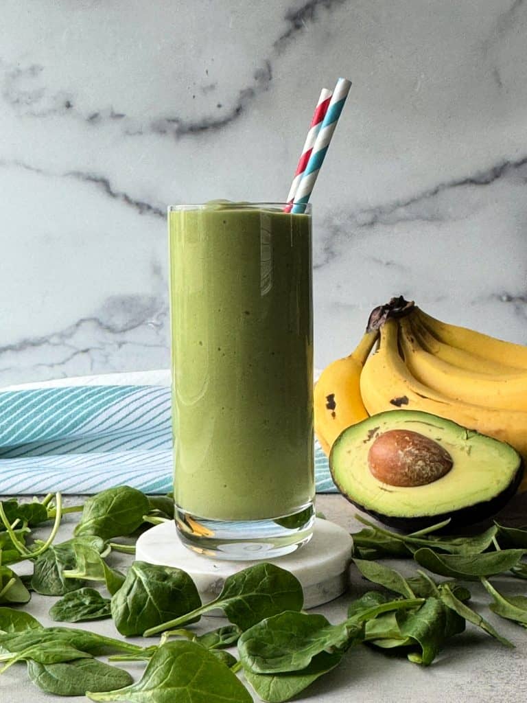 Creamy Avocado Banana Spinach Smoothie Recipe