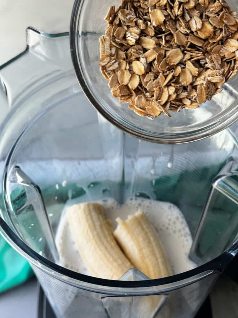 Oatmeal Cookie Breakfast Smoothie Recipe
