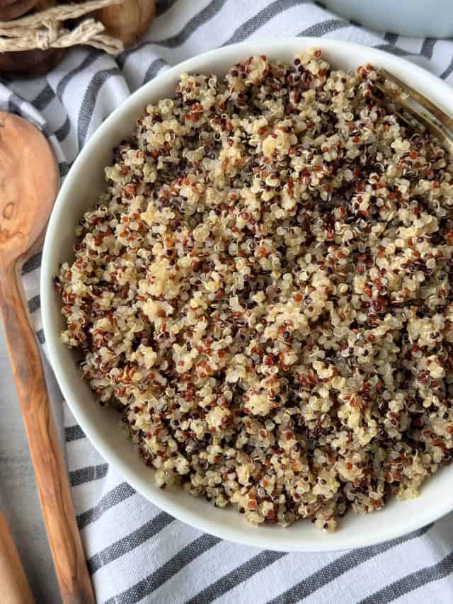 How to Cook Quinoa On the Stove: Perfect Every Time