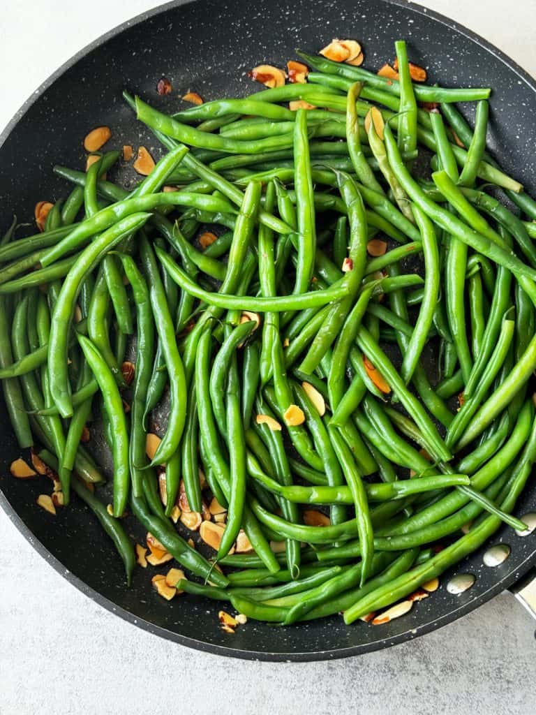 Easy Fresh Green Beans Recipe with Toasted Almonds